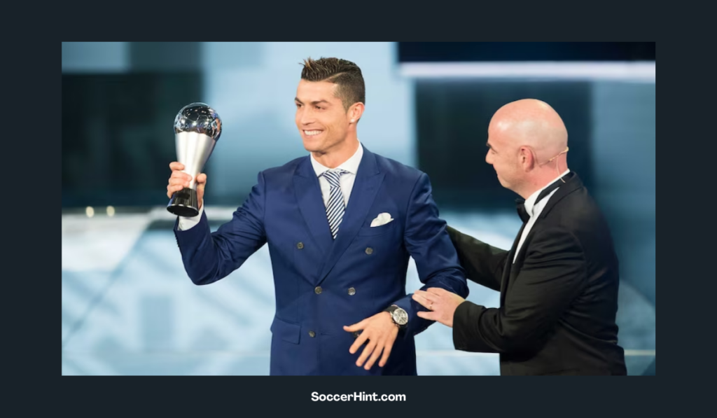 Head Coach vs Manager in Football: A Detailed Comparison | Soccerhint.com